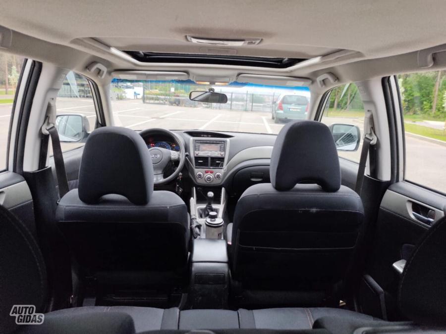 Subaru Forester 2009 in Utena, with an engine capacity of 2.00 L and mileage of 193 thousand km for 5900 €, photo 12 on AUTOMOTO.COM.LV