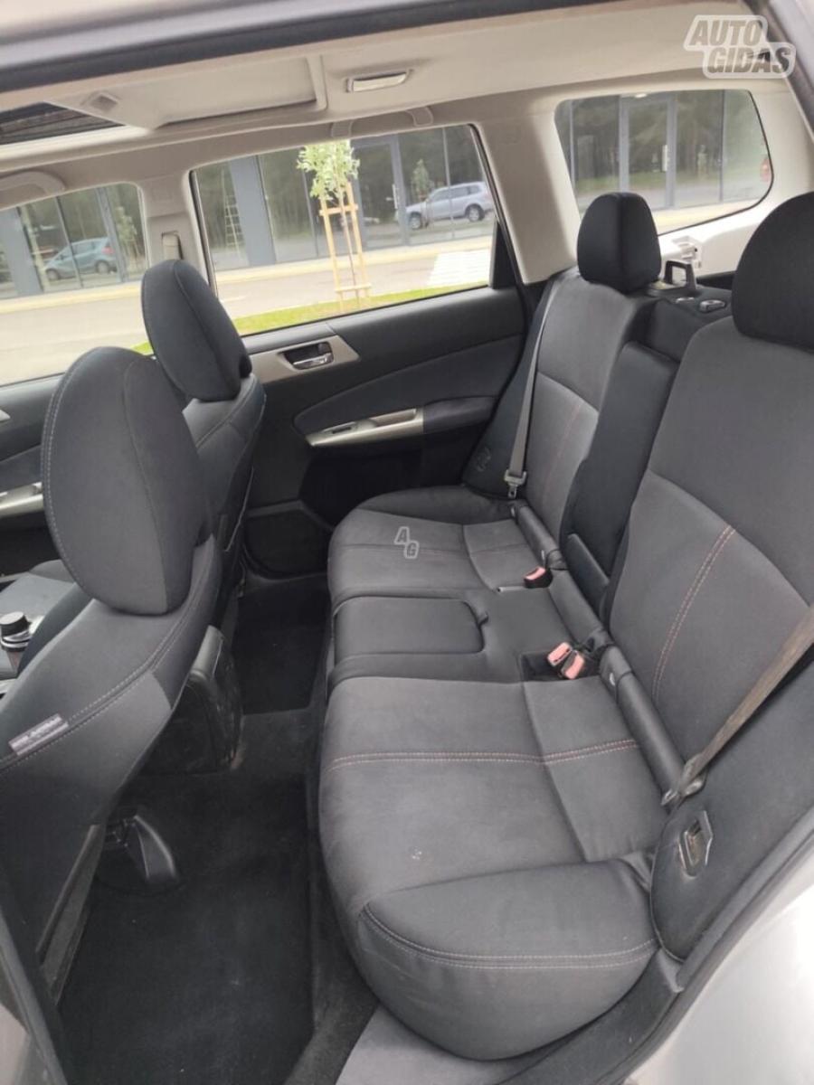 Subaru Forester 2009 in Utena, with an engine capacity of 2.00 L and mileage of 193 thousand km for 5900 €, photo 15 on AUTOMOTO.COM.LV
