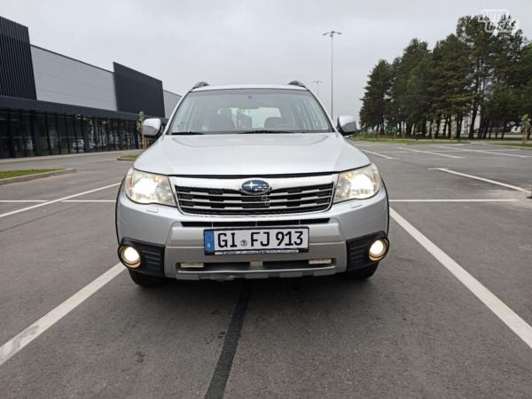 Subaru Forester 2009 in Utena, with an engine capacity of 2.00 L and mileage of 193 thousand km for 5500 €, photo 2 on AUTOMOTO.COM.LV