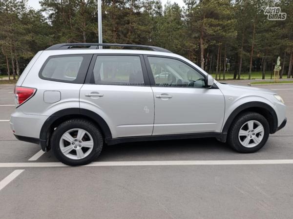 Subaru Forester 2009 in Utena, with an engine capacity of 2.00 L and mileage of 193 thousand km for 5500 €, photo 8 on AUTOMOTO.COM.LV