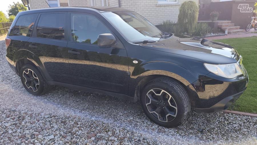 Subaru Forester 2009 in Marijampole, with an engine capacity of 2.00 L and mileage of 309 thousand km for 950 €, photo 6 on AUTOMOTO.COM.LV