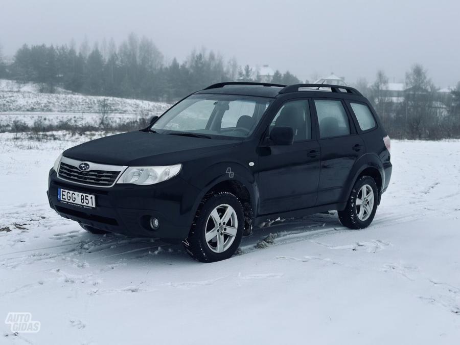 Subaru Forester 2010 Viļņa, ar dzinēja tilpumu 2.00 L un nobraukumu 270 tūkst. km par 3650 €, foto 1 vietnē AUTOMOTO.COM.LV