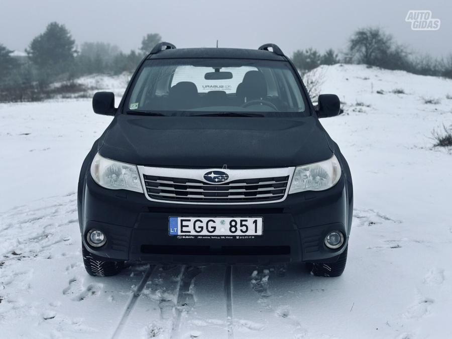 Subaru Forester 2010 Viļņa, ar dzinēja tilpumu 2.00 L un nobraukumu 270 tūkst. km par 3650 €, foto 2 vietnē AUTOMOTO.COM.LV