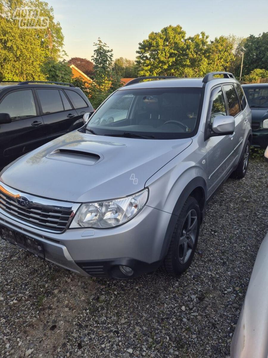 Subaru Forester 2010 Kauņa, ar dzinēja tilpumu 2.00 L un nobraukumu 250 tūkst. km par 1700 €, foto 3 vietnē AUTOMOTO.COM.LV