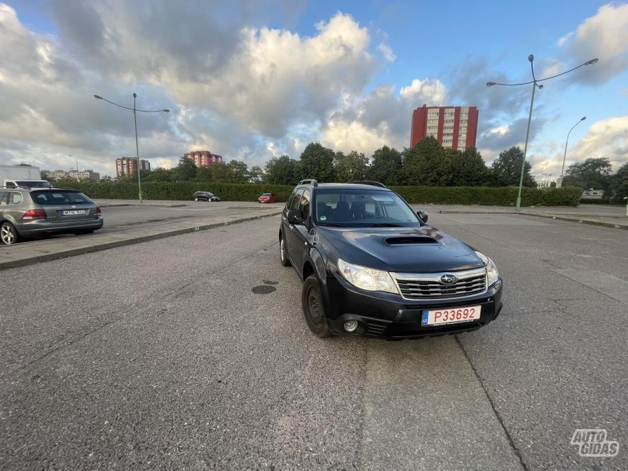 Subaru Forester 2010 in Klaipeda, with an engine capacity of 2.00 L and mileage of 322 thousand km for 2400 €, photo 10 on AUTOMOTO.COM.LV