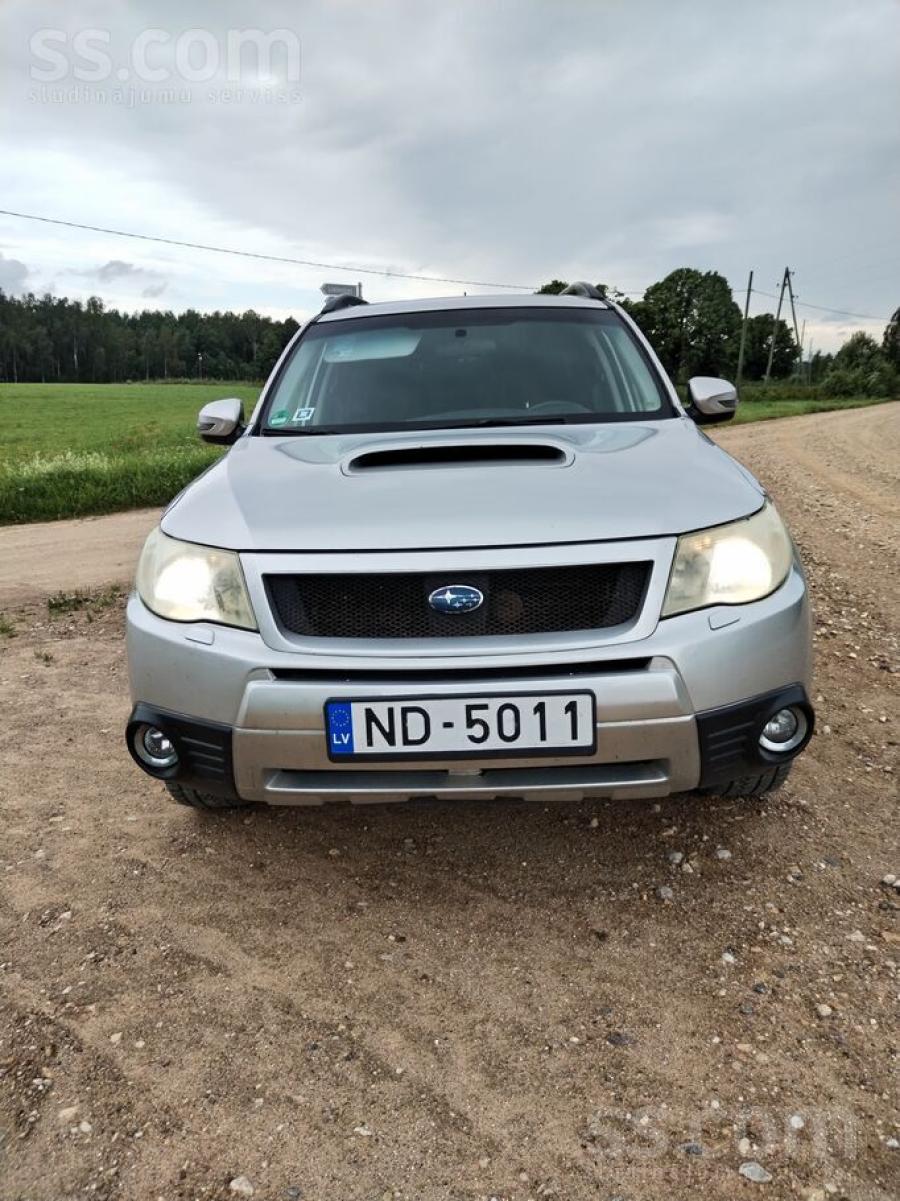 Subaru Forester 2011 in Cesis, with an engine capacity of 2.00 L and mileage of 300 thousand km for 2800 €, photo 6 on AUTOMOTO.COM.LV