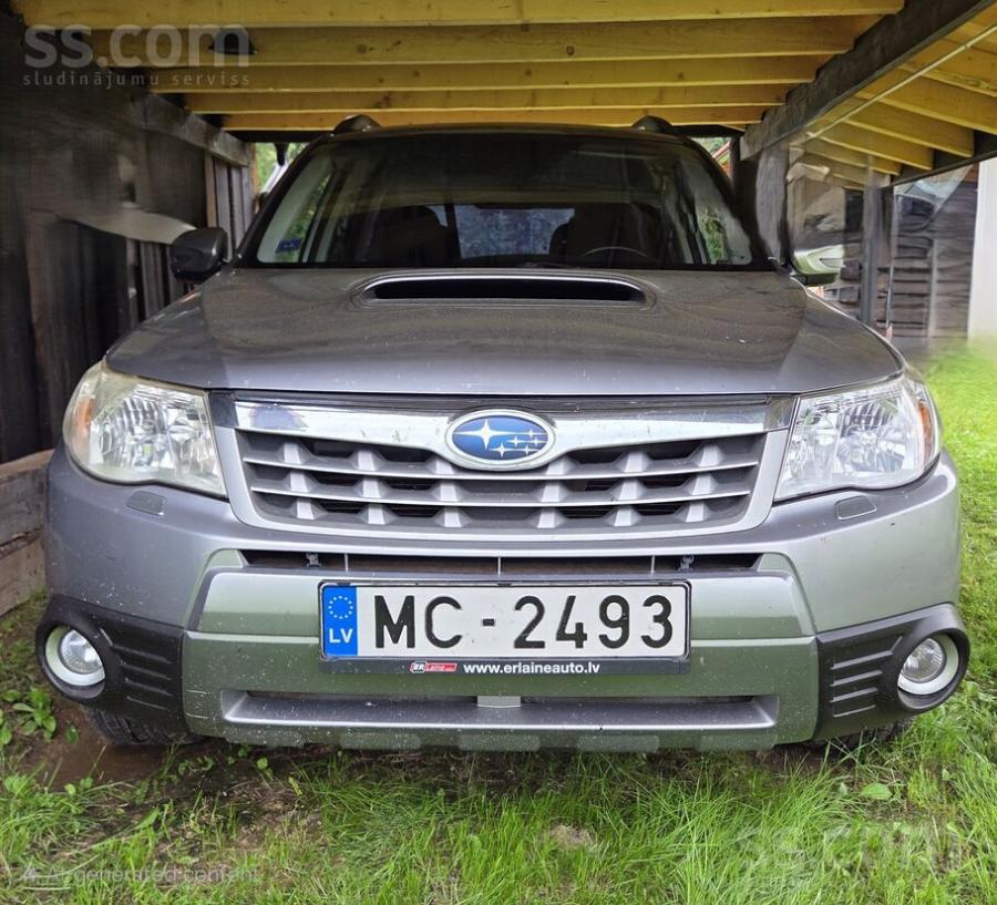 Subaru Forester 2011 in Cesis, with an engine capacity of 2.00 L and mileage of 317 thousand km for 3700 €, photo 1 on AUTOMOTO.COM.LV