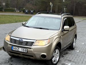 Subaru Forester 2011 Šauļi, ar dzinēja tilpumu 2.50 L un nobraukumu 287 tūkst. km par 4200 €, foto  vietnē AUTOMOTO.COM.LV