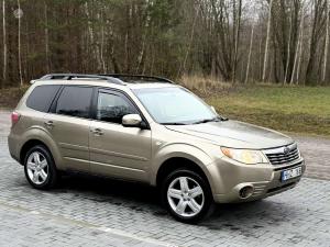 Subaru Forester 2011 in Siauliai, with an engine capacity of 2.50 L and mileage of 287 thousand km for 4200 €, photo 5 on AUTOMOTO.COM.LV