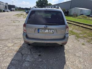 Subaru Forester 2011 in Kaunas, with an engine capacity of 2.00 L and mileage of 300 thousand km for 999 €, photo 6 on AUTOMOTO.COM.LV