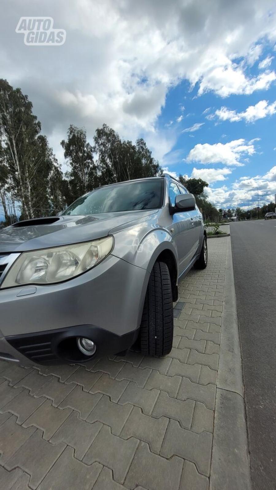 Subaru Forester 2011 Viļņa, ar dzinēja tilpumu 2.00 L un nobraukumu 257 tūkst. km par 3500 €, foto 9 vietnē AUTOMOTO.COM.LV