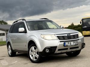 Subaru Forester 2011 Radviliškis vietnē Subaru Forester 2011 Radviliškis, ar dzinēja tilpumu 2.50 L un nobraukumu 327 tūkst. km par 4800 €, foto 1 vietnē AUTOMOTO.COM.LV