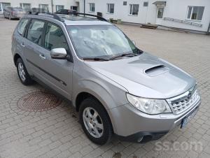 Subaru Forester 2012 in Balvi, with an engine capacity of 2.00 L and mileage of 215 thousand km for 1999 €, photo 2 on AUTOMOTO.COM.LV