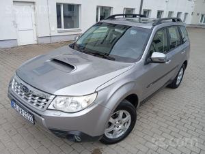 Subaru Forester 2012 in Balvi, with an engine capacity of 2.00 L and mileage of 215 thousand km for 1999 €, photo 8 on AUTOMOTO.COM.LV