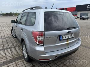 Subaru Forester 2012 in Riga, with an engine capacity of 2.00 L and mileage of 335 thousand km for 2800 €, photo 5 on AUTOMOTO.COM.LV