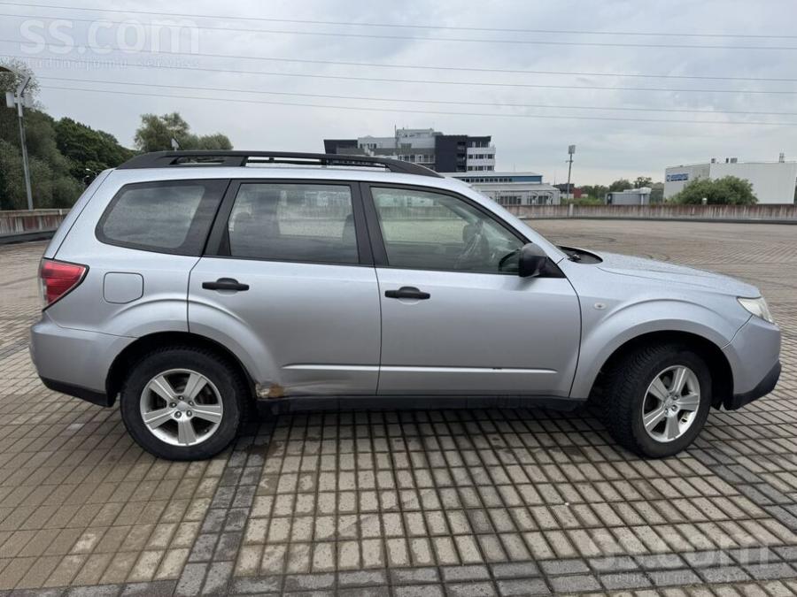Subaru Forester 2012 in Riga, with an engine capacity of 2.00 L and mileage of 335 thousand km for 2800 €, photo 8 on AUTOMOTO.COM.LV