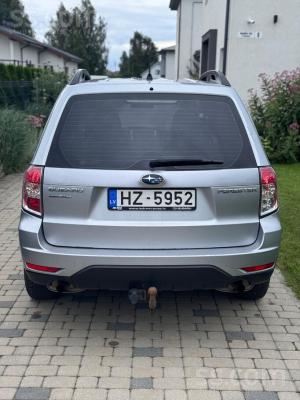 Subaru Forester 2012 Rīga, ar dzinēja tilpumu 2.00 L un nobraukumu 244 tūkst. km par 4998 €, foto 4 vietnē AUTOMOTO.COM.LV