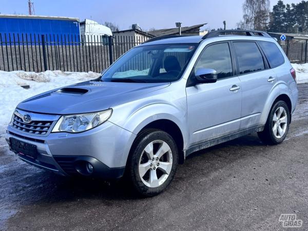 Subaru Forester 2012 in Vilnius, with an engine capacity of 0.00 L and mileage of 236 thousand km for 4950 €, photo 2 on AUTOMOTO.COM.LV
