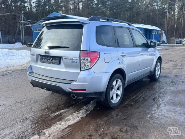 Subaru Forester 2012 in Vilnius, with an engine capacity of 0.00 L and mileage of 236 thousand km for 4950 €, photo 6 on AUTOMOTO.COM.LV