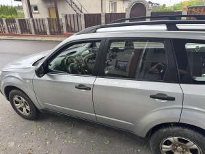 Subaru Forester 2012 in Vilnius, with an engine capacity of 2.00 L and mileage of 231 thousand km for 6050 €, photo 8 on AUTOMOTO.COM.LV
