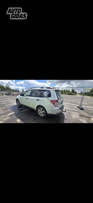Subaru Forester 2012 Utena, ar dzinēja tilpumu 2.50 L un nobraukumu 251 tūkst. km par 3499 €, foto 7 vietnē AUTOMOTO.COM.LV