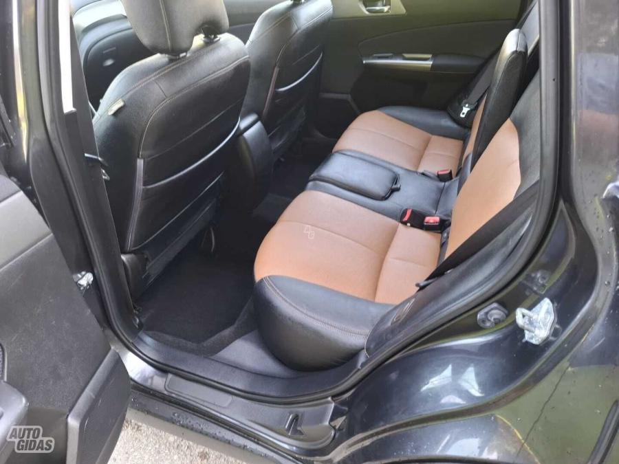 Subaru Forester 2012 Utena, ar dzinēja tilpumu 2.00 L un nobraukumu 211 tūkst. km par 3800 €, foto 9 vietnē AUTOMOTO.COM.LV