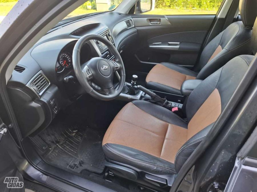 Subaru Forester 2012 Utena, ar dzinēja tilpumu 2.00 L un nobraukumu 211 tūkst. km par 3800 €, foto 10 vietnē AUTOMOTO.COM.LV