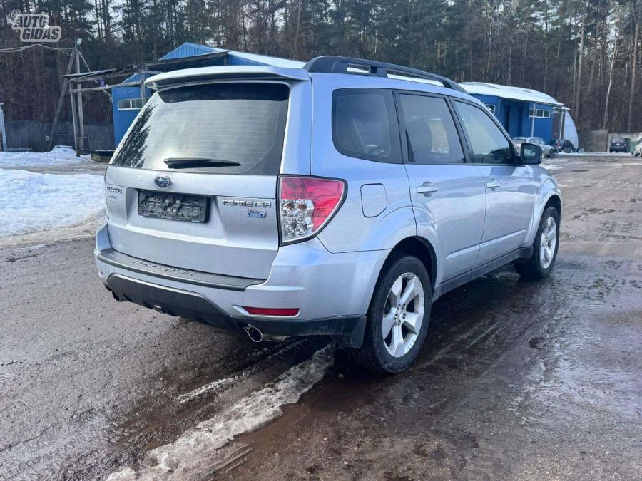 Субару Форестер 2012 в Вильнюс, объемом двигателя 2.00 л и пробегом 236 тыс. км за 2950 €, фото 5 на AUTOMOTO.COM.LV