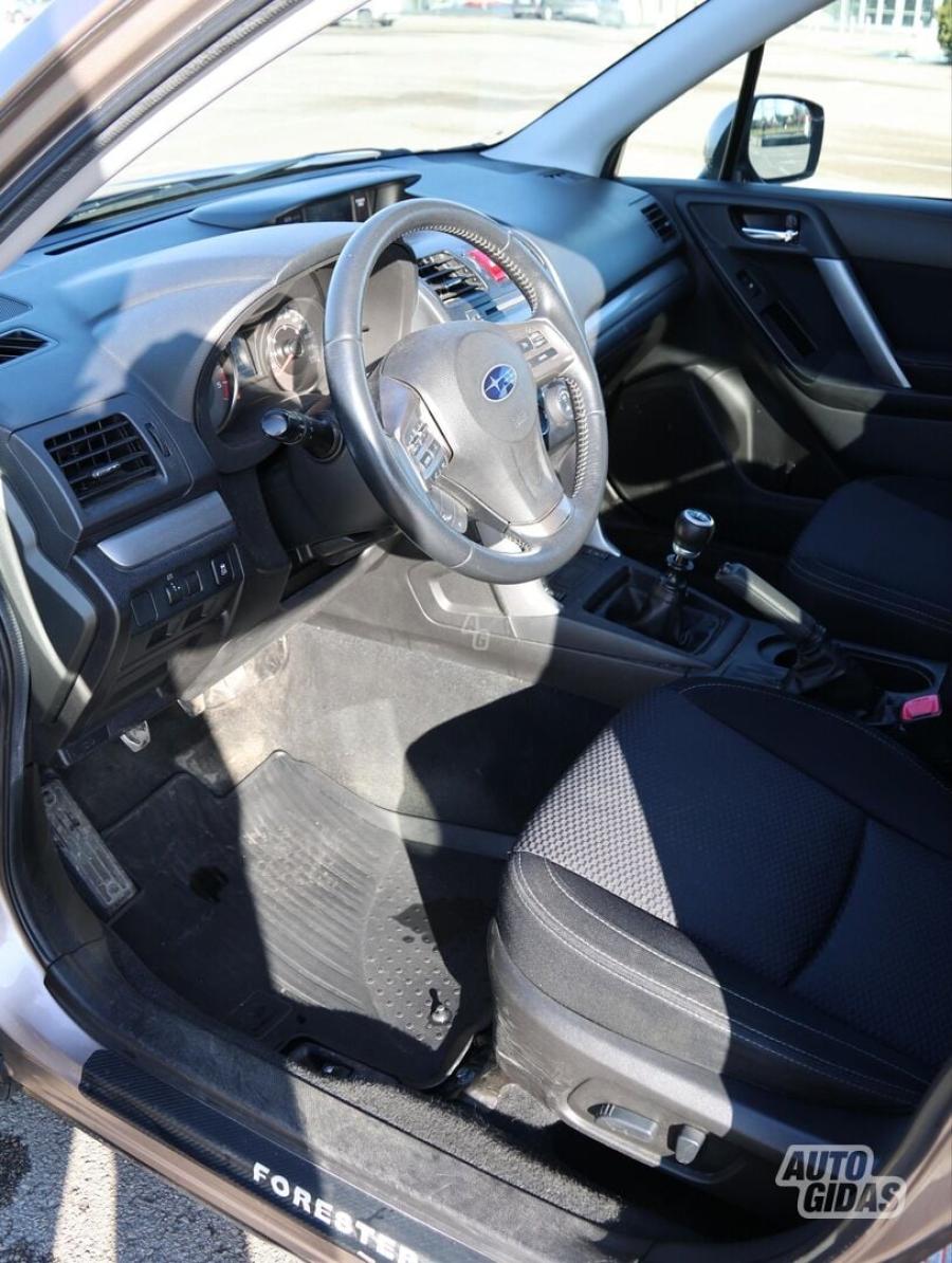 Subaru Forester 2013 in Siauliai, with an engine capacity of 2.00 L and mileage of 365 thousand km for 4850 €, photo 11 on AUTOMOTO.COM.LV
