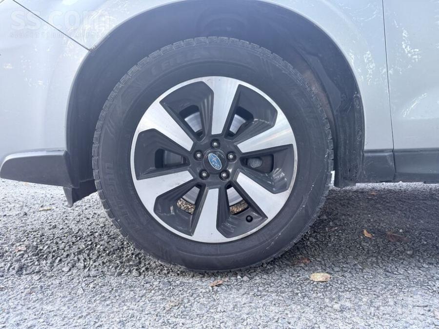 Subaru Forester 2015 in Riga, with an engine capacity of 2.00 L and mileage of 303 thousand km for 7000 €, photo 6 on AUTOMOTO.COM.LV