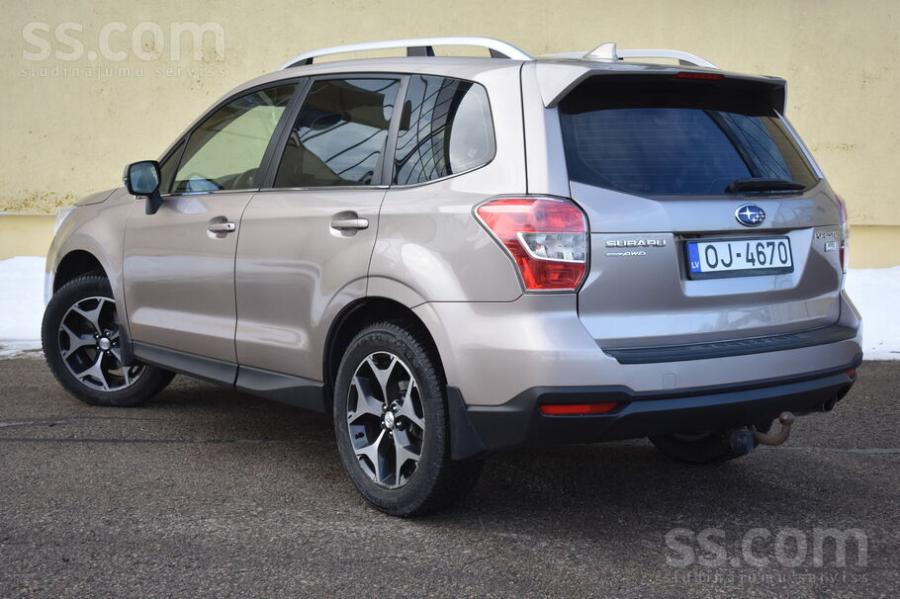 Subaru Forester 2015 in Talsi, with an engine capacity of 2.00 L and mileage of 188 thousand km for 8800 €, photo 3 on AUTOMOTO.COM.LV
