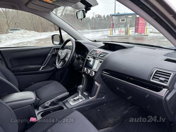 Subaru Forester 2016 in Narva, with an engine capacity of 2.00 L and mileage of 84 thousand km for 12990 €, photo 5 on AUTOMOTO.COM.LV