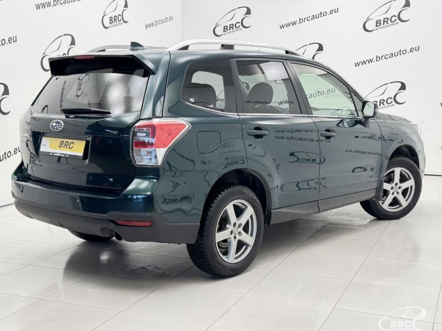 Subaru Forester 2017 in Vilnius, with an engine capacity of 2.00 L and mileage of 95 thousand km for 11000 €, photo 3 on AUTOMOTO.COM.LV