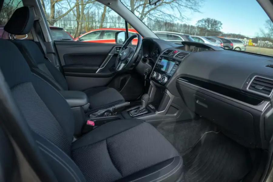 Subaru Forester 2017 in Liepaja, with an engine capacity of 2.00 L and mileage of 220 thousand km for 15500 €, photo 14 on AUTOMOTO.COM.LV