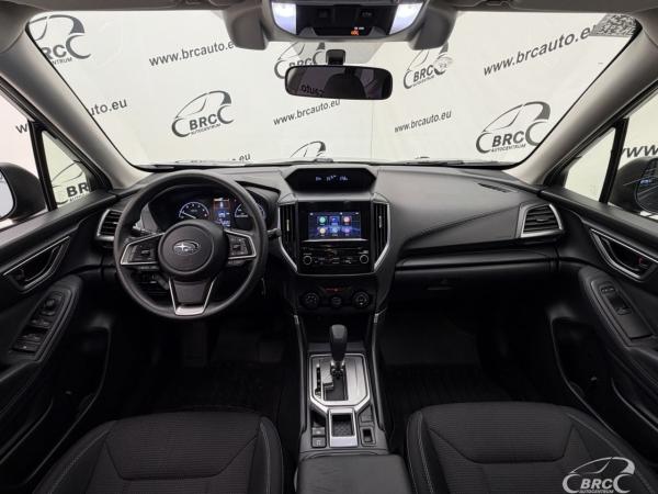 Subaru Forester 2019 in Vilnius, with an engine capacity of 2.50 L and mileage of 151 thousand km for 15000 €, photo 3 on AUTOMOTO.COM.LV