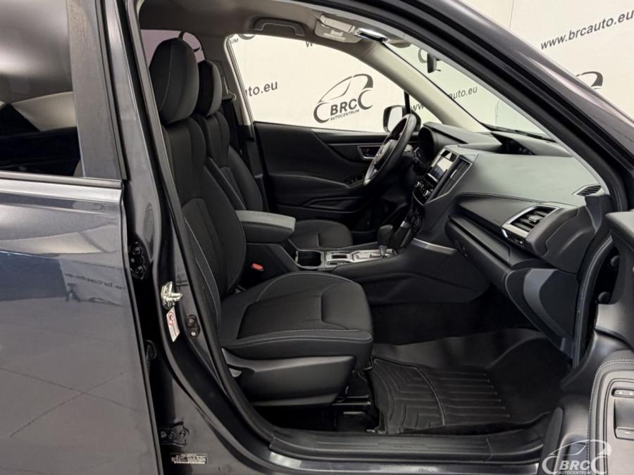 Subaru Forester 2019 in Vilnius, with an engine capacity of 2.50 L and mileage of 151 thousand km for 15000 €, photo 5 on AUTOMOTO.COM.LV