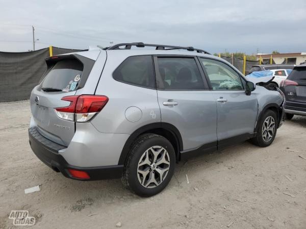 Subaru Forester 2022 in Vilnius, with an engine capacity of 2.50 L and mileage of 94 thousand km for 9900 €, photo 3 on AUTOMOTO.COM.LV
