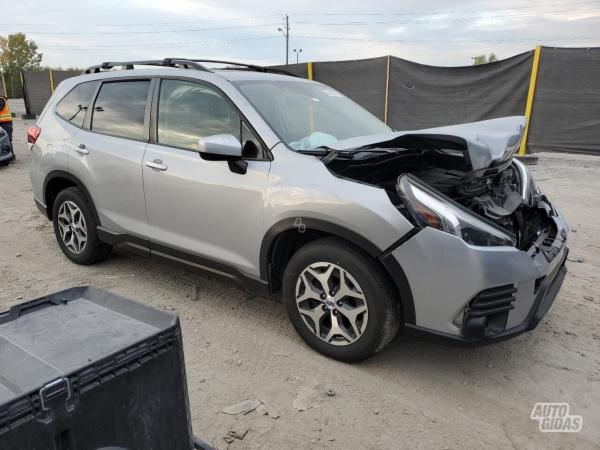 Subaru Forester 2022 in Vilnius, with an engine capacity of 2.50 L and mileage of 94 thousand km for 9900 €, photo 4 on AUTOMOTO.COM.LV