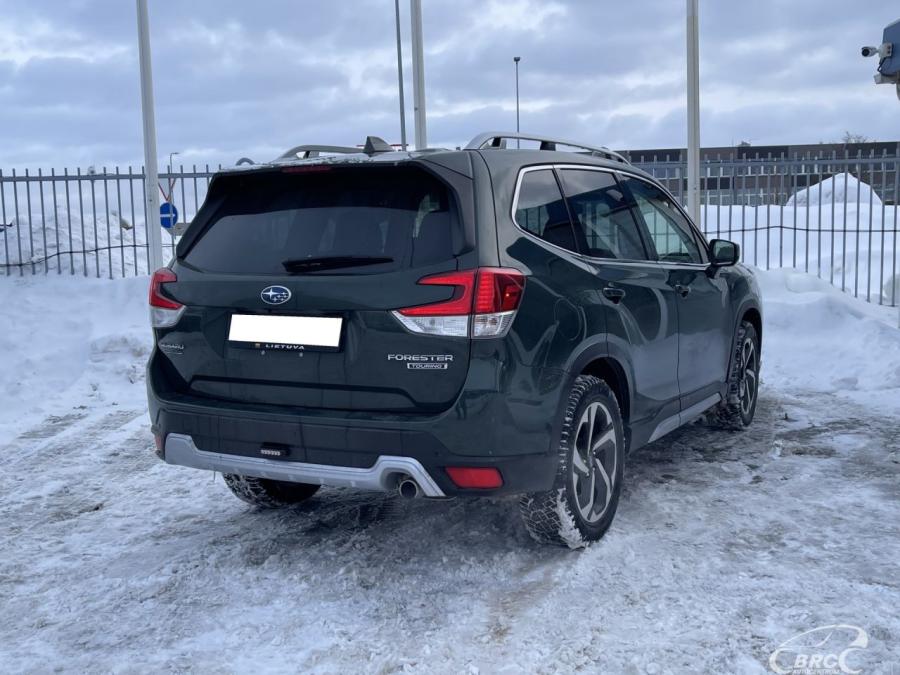 Subaru Forester 2022 in Klaipeda, with an engine capacity of 2.50 L and mileage of 33 thousand km for 21000 €, photo 2 on AUTOMOTO.COM.LV