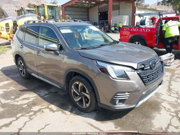 Subaru Forester 2022 in Telschi, with an engine capacity of 2.50 L and mileage of 102 thousand km for 16500 €, photo 1 on AUTOMOTO.COM.LV