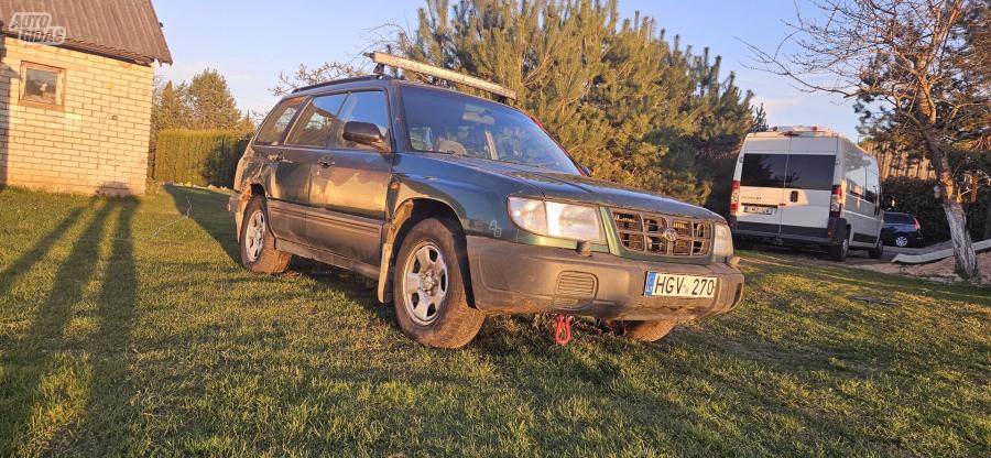 Zaļš Subaru Forester 1998 Radviliškis, ar dzinēja tilpumu 2.00 L un nobraukumu 266 tūkst. km par 700 €, foto 9 vietnē AUTOMOTO.COM.LV