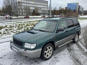 Green Subaru Forester 1999 in Vilnius, with an engine capacity of 1.99 L and mileage of 356 thousand km for 900 €, photo  on AUTOMOTO.COM.LV