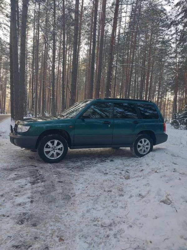 Zaļš Subaru Forester 2001 Lazdijai, ar dzinēja tilpumu 2.00 L un nobraukumu 196 tūkst. km par 2500 €, foto 2 vietnē AUTOMOTO.COM.LV