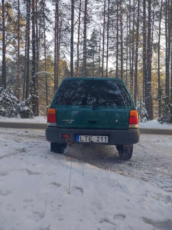 Zaļš Subaru Forester 2001 Lazdijai, ar dzinēja tilpumu 2.00 L un nobraukumu 196 tūkst. km par 2500 €, foto 4 vietnē AUTOMOTO.COM.LV