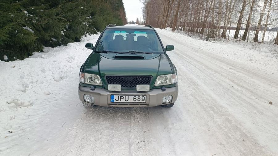 Zaļš Subaru Forester 2002 Kretinga, ar dzinēja tilpumu 2.00 L un nobraukumu 295 tūkst. km par 1380 €, foto 6 vietnē AUTOMOTO.COM.LV