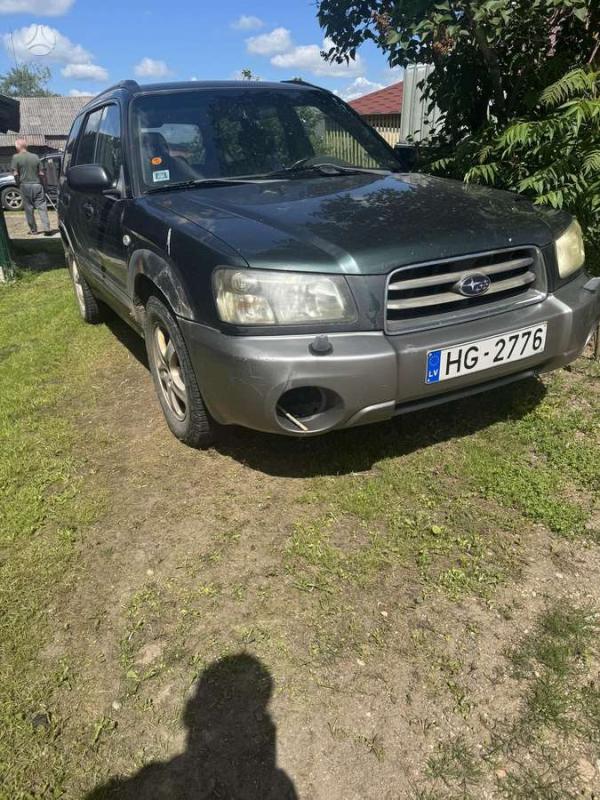 Green Subaru Forester 2003 in Siauliai, with an engine capacity of 1.99 L and mileage of 285 thousand km for 650 €, photo 1 on AUTOMOTO.COM.LV