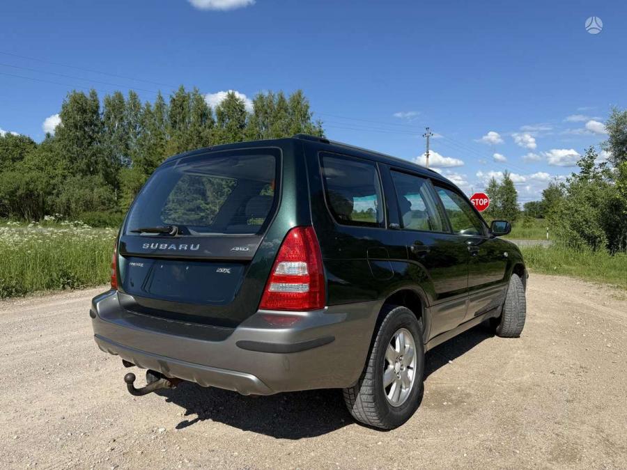 Zaļš Subaru Forester 2003 Utena, ar dzinēja tilpumu 1.99 L un nobraukumu 186 tūkst. km par 4250 €, foto 3 vietnē AUTOMOTO.COM.LV