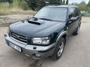 Zaļš Subaru Forester 2004 Šauļi, ar dzinēja tilpumu 2.00 L un nobraukumu 290 tūkst. km par 3800 €, foto  vietnē AUTOMOTO.COM.LV