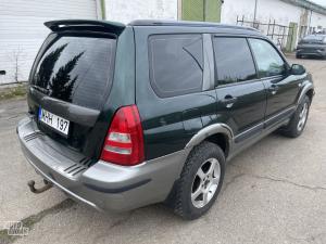 Green Subaru Forester 2004 in Siauliai, with an engine capacity of 2.00 L and mileage of 290 thousand km for 3800 €, photo 5 on AUTOMOTO.COM.LV