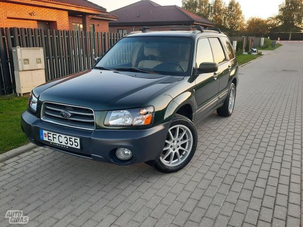 Green Subaru Forester 2004 in Klaipeda, with an engine capacity of 2.50 L and mileage of 144 thousand km for 3990 €, photo 1 on AUTOMOTO.COM.LV